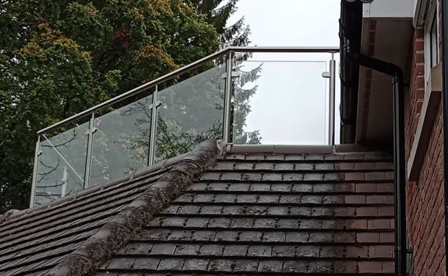 Gillingham Glass: Stylish & Safe Garden Balustrades, Dorset